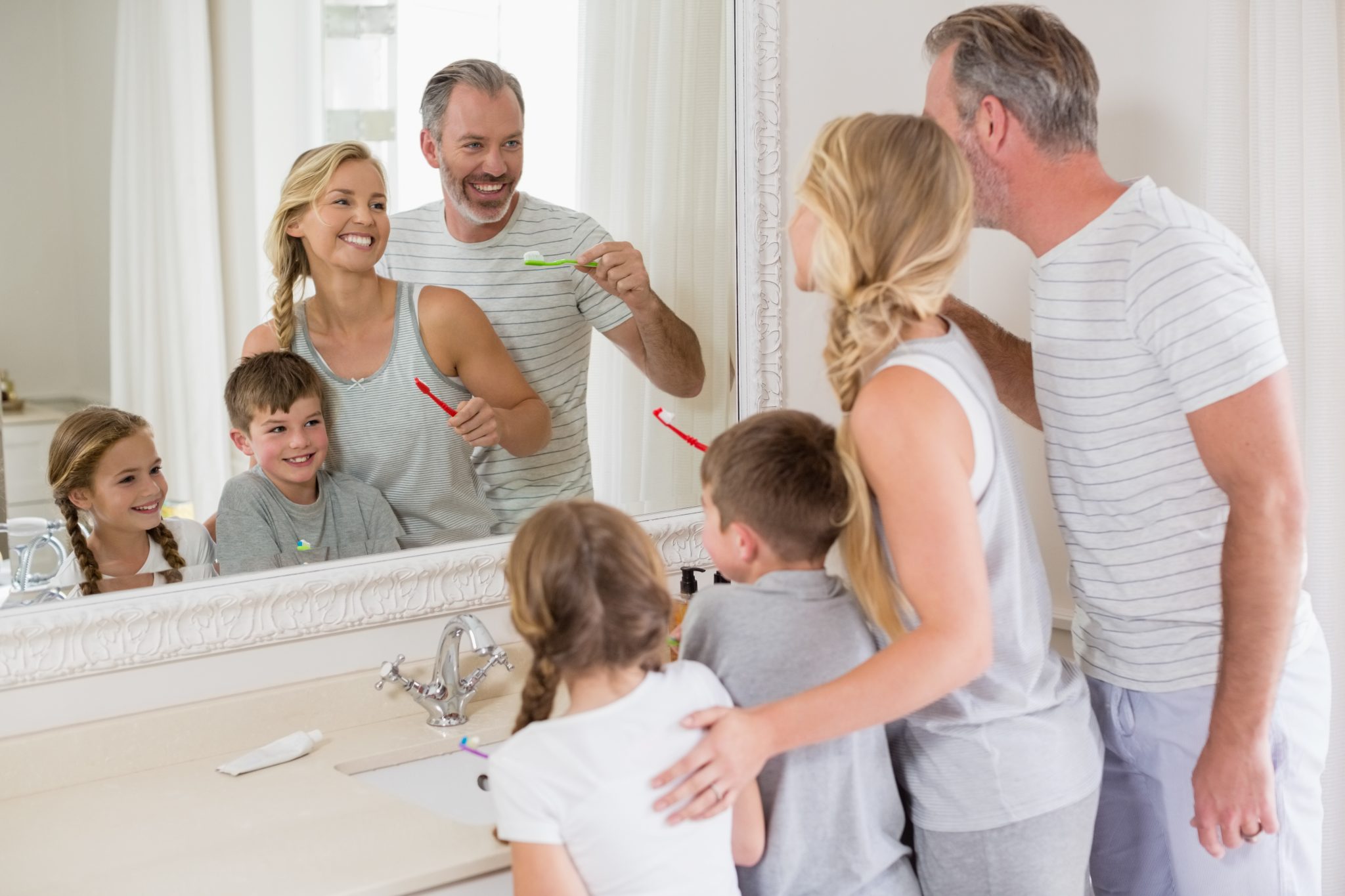 Make Sure Your Family Commits To Good Oral Hygiene Habits | St. Louis, MO