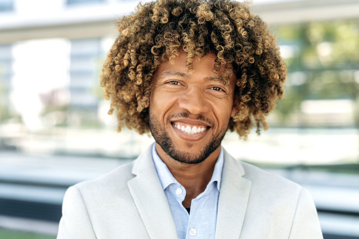 Effectively Caring For Chipped And Misshapen Teeth | St. Louis, MO